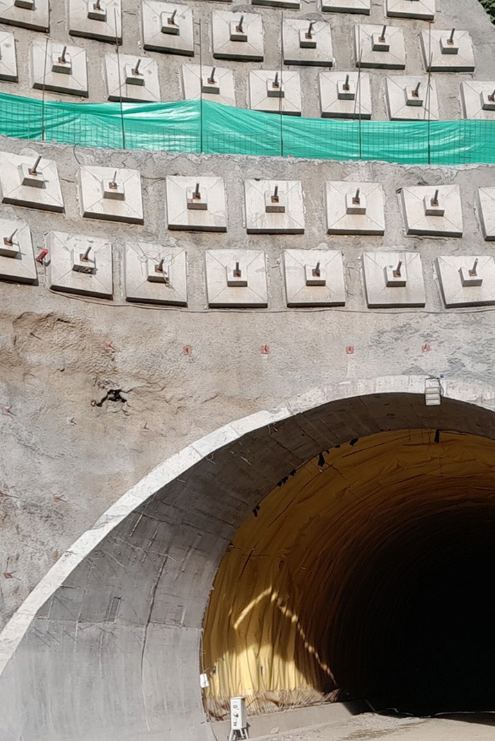 VÍAS DE ACCESO AL TÚNEL EL TOYO - SECTOR 1, Colombia - SISGEO LATINOAMÉRICA
